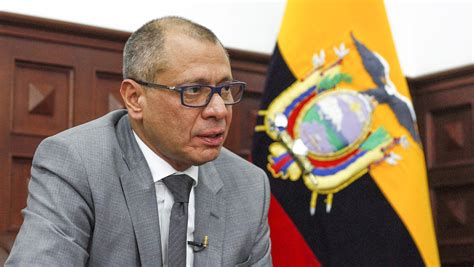 Ecuador pide a México consentimiento para ingresar a su embajada en