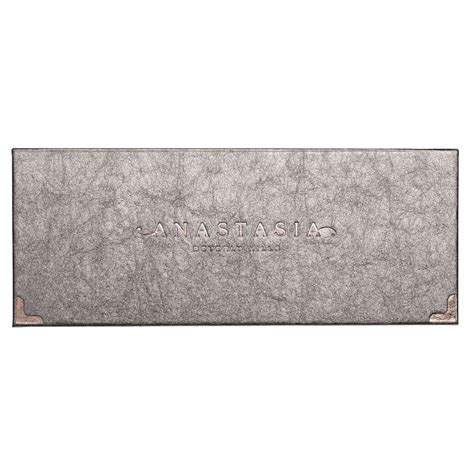 Anastasia Beverly Hills Rose Metal Palette Closed Pamper My