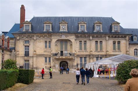 L inauguration de la Cité internationale de la langue française reportée