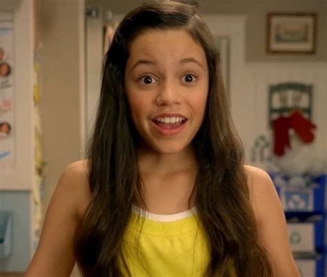 20 Curiosidades Sobre Jenna Ortega La Actriz De Merlina Genial