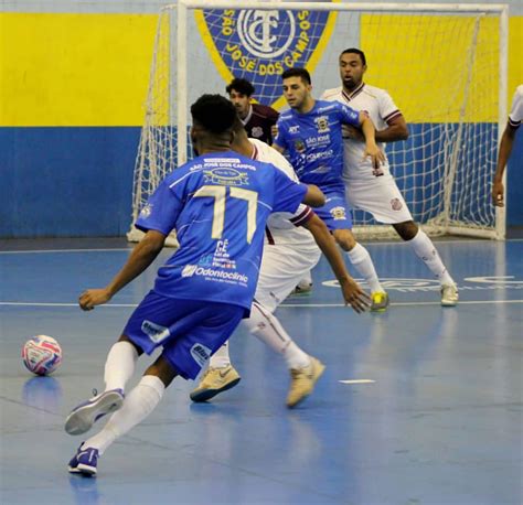 SÃO JOSÉ FUTSAL FICA NO EMPATE MAS CONSEGUE VAGA NA SEMI DO CAMPEONATO