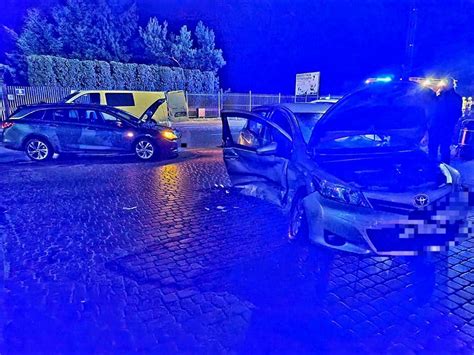 Pijany kierowca spowodował wypadek Droga zablokowana