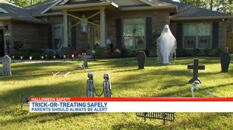Santa Rosa County Sheriff S Office Provide Reminders For Halloween Safety