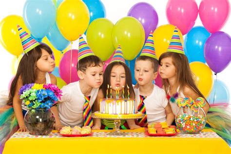 孩子生日系列 庆祝生日的孩子们图片 高清图片 图片素材 寻图免费打包下载