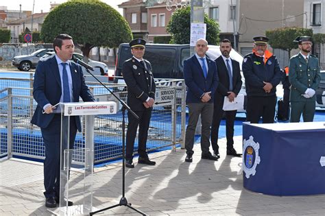 Las Torres de Cotillas estrena el acto de izado de la bandera de España