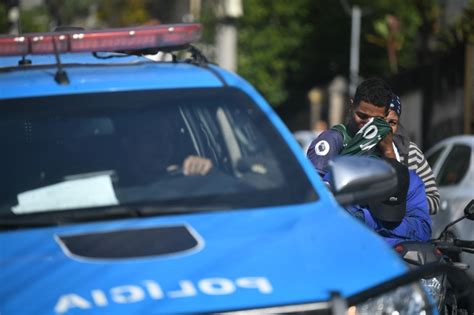 Operação da polícia deixa ao menos 10 mortos na Vila Cruzeiro no Rio