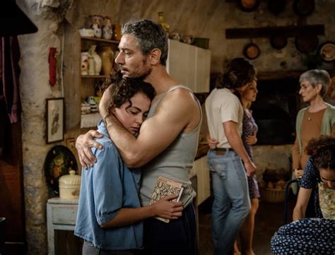 Storia Di Una Famiglia Perbene Come Finisce Quante Puntate Cast