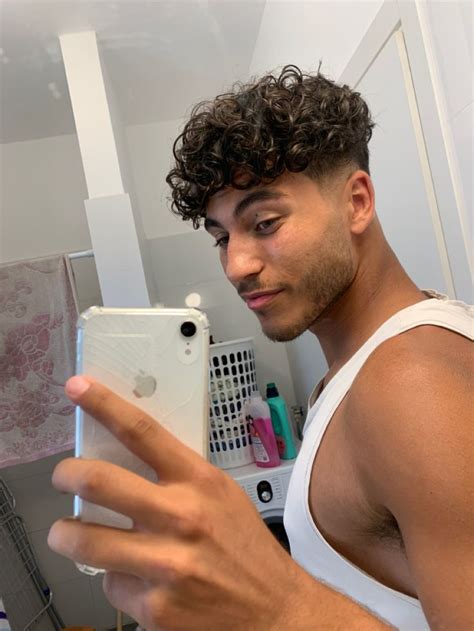 Curly Hair Style Haircuts For Curly Hair Men Haircut Curly Hair