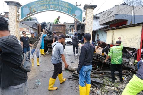 Tekan Angka Stunting PJ Walikota Tanjungpinang Bersihkan Kawasan