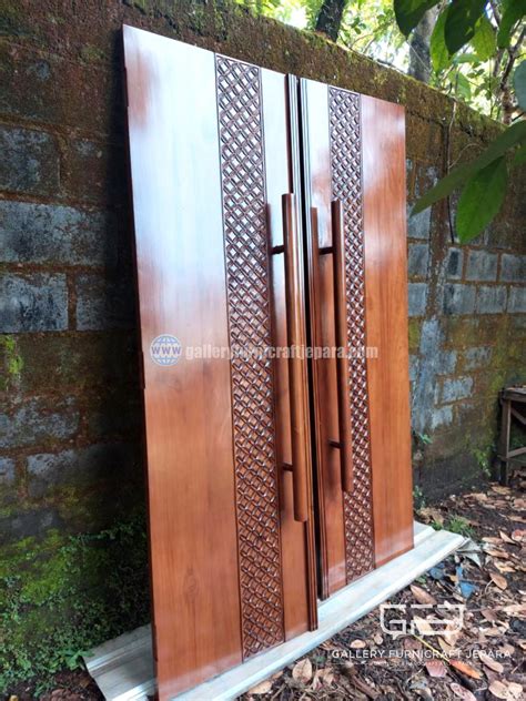 Pintu Utama Minimalis Kupu Tarung Motif Kawung Kayu Jati