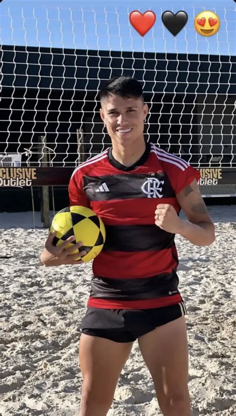 Novo reforço do Flamengo já sabe qual numero vai usar na camisa