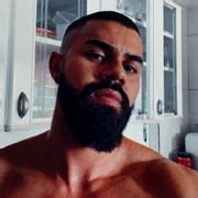 Saiba quem é o personal trainer atacado e morto facada no peito