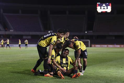 Caracas y Peñarol golean en la segunda jornada del Grupo A CONMEBOL