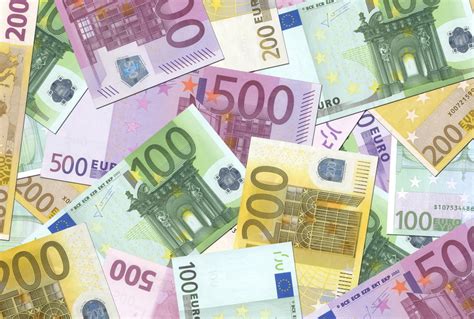 Fonduri UE 2023 2024 Perioada de înscrieri la granturile IMM de 200