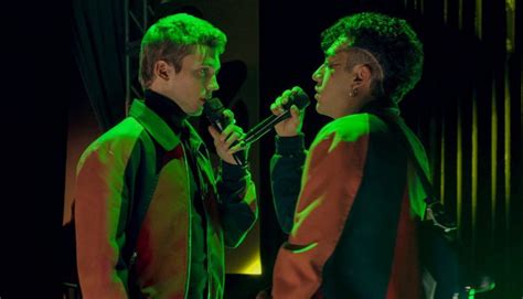 Saak Fala Sobre Okane Seu Personagem Em Rebelde Da Netflix