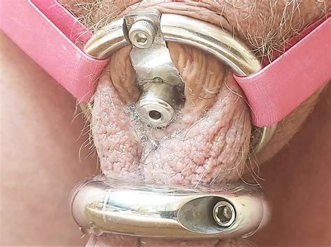 Precum Menitis Dari Sangkar Kesucian Songsang Saya Bebas Tangan Xhamster