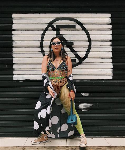 Como Proteger O Seu Celular No Carnaval STEAL THE LOOK