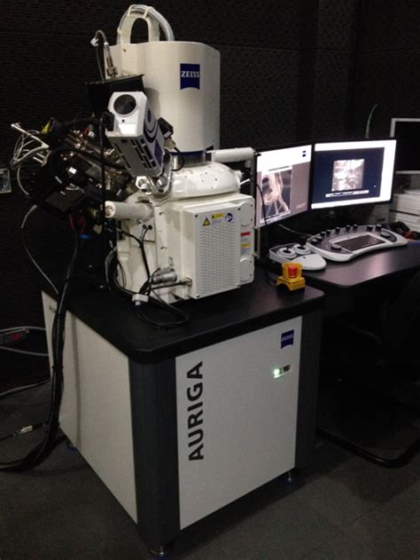 Centro de Microscopia Eletrônica inaugura novo equipamento UFRGS