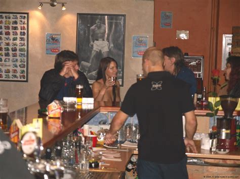Melisa Mendini Naked In A Bar VoyeurFlash BLOG