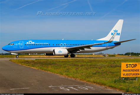 PH BXW KLM Royal Dutch Airlines Boeing 737 8K2 WL Photo By Stefan