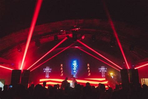 Tej nocy nie było słabych występów relacja z Revive Festival muno pl