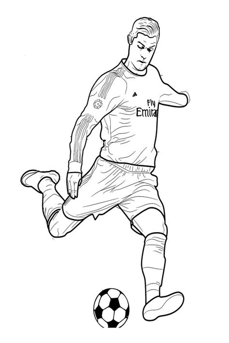 Coloriage Ronaldo En Tirant Le Ballon Dessin Gratuit Imprimer