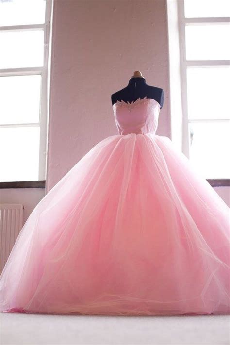 Tips para elegir un vestido de XV años según tu tipo de cuerpo Es la Moda