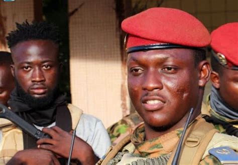 Burkina Le capitaine Ibrahim Traoré officiellement désigné président