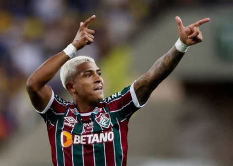 Galerias Veja imagens de John Kennedy herói do Fluminense no