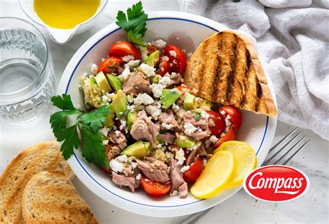 Салата с киноа и риба тон Compass Fish