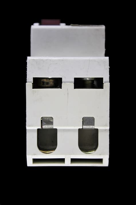 Proteus Ma Double Pole Rcd Type Ac T Used Circuit