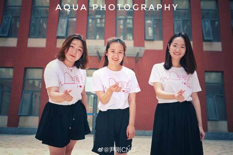 2019届43组首都师范大学外国语学院毕业生 首都师范大学 毕业生 外国语学院 新浪新闻