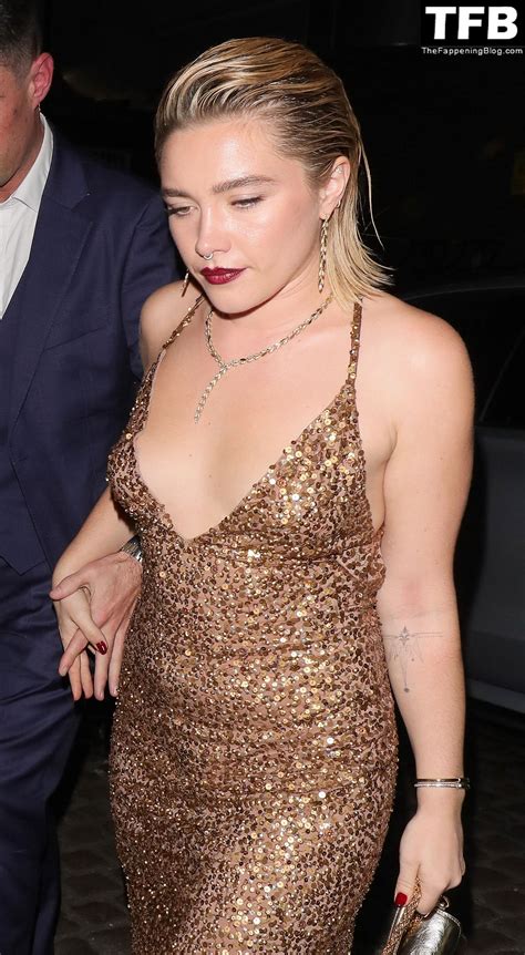 Florence Pugh Flashes Her Tits While Attending The Fashion Awards After