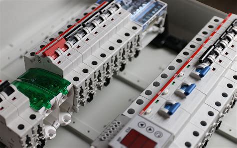 Tehlikeli Ve Çok Tehlikeli İşlerde Elektrik Tesisat Ve Pano Montörlüğü