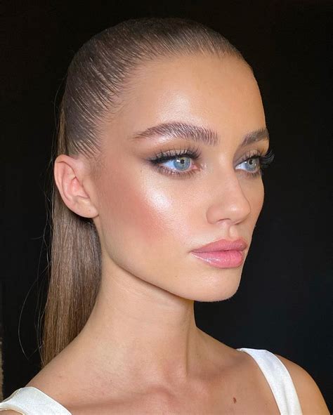 Nikki Makeup On Instagram Polished Beauty Elletrowbridge