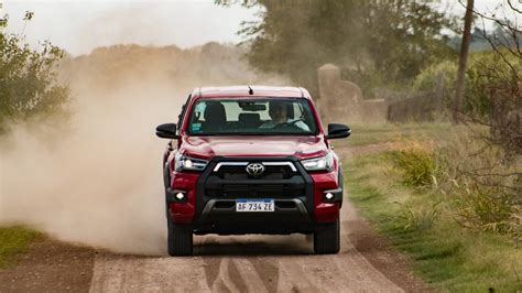 Motor1 Argentina on Twitter Crítica Toyota Hilux Conquest