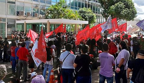 Coluna Docentes Em Luta Na Brasil De Fato Distrito Federal