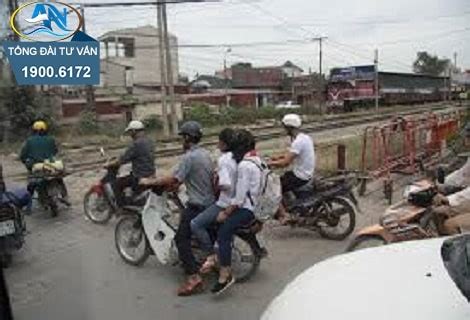 Quy tắc an toàn khi đi trên đoạn đường bộ giao nhau với đường sắt