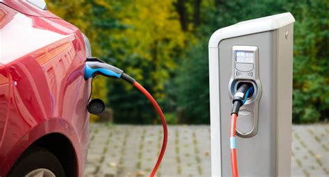 A Quick 4 Step Guide To Home EV Charging Stations