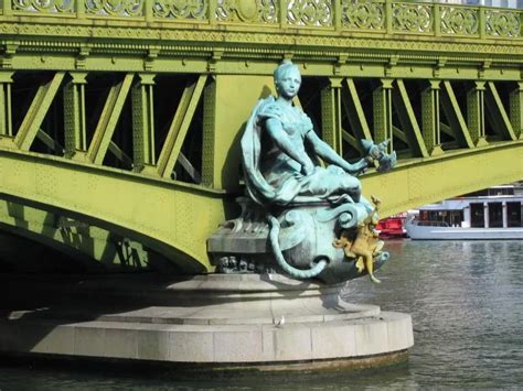 Le pont Mirabeau Poème de Guillaume Apollinaire La culture générale
