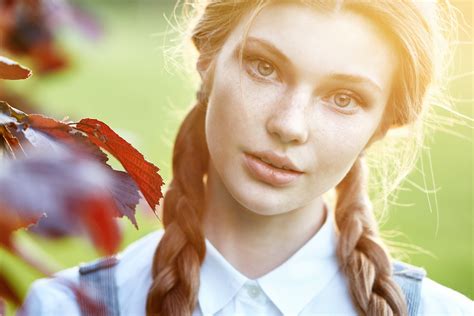 Hintergrundbilder Gesicht Frau Modell Porträt lange Haare Blick