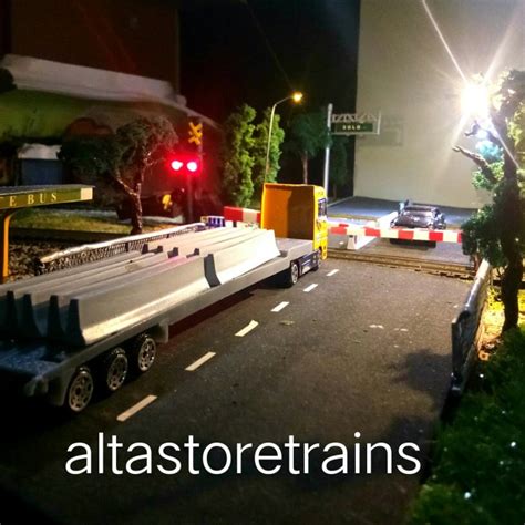 Jual Promo Miniatur Palang Pintu Kereta Api Dan Pos Penjaga
