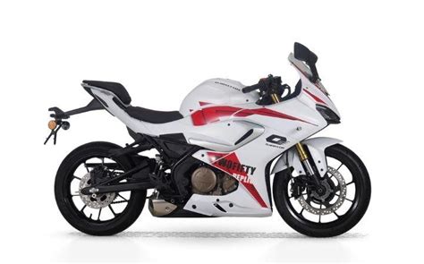Qj Motor Srk R Vs Qj Motor Srk S Motorcycle Comparison