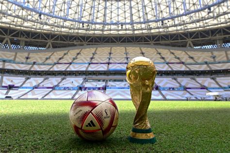 adidas revela Al Hilm el balón oficial para las fases finales de la