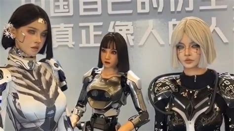Attractive Humanoid Robots Go Viral At Chinese Robot Conference