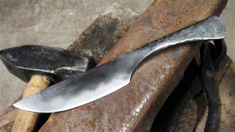 DIY Blacksmith Forging A Rebar Skinning Or Feasting Knife With Hamon