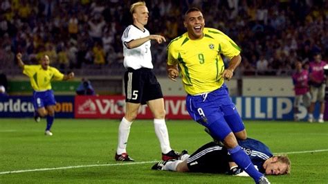 Mengimbau Kegemilangan Ronaldo El Fenomeno Di Piala Dunia