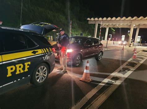 PRF prende indivíduo procurado por roubo em Miracatu e depois recupera