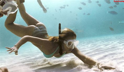 Jessica Alba Into The Blue Into The Blue P Hd Caps Of