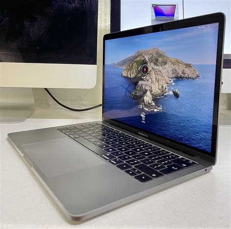 Macbook Pro 13 Inch 2017 2 3 GHz Dual Core Intel Core I5 8GB 2133